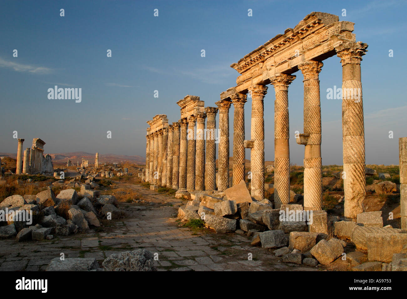 Roman ruins of Afamia or Apamea Syria Stock Photo - Alamy