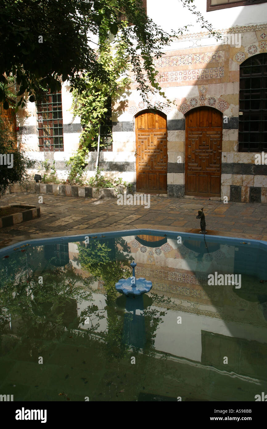 Old houses in damascus hi-res stock photography and images - Alamy