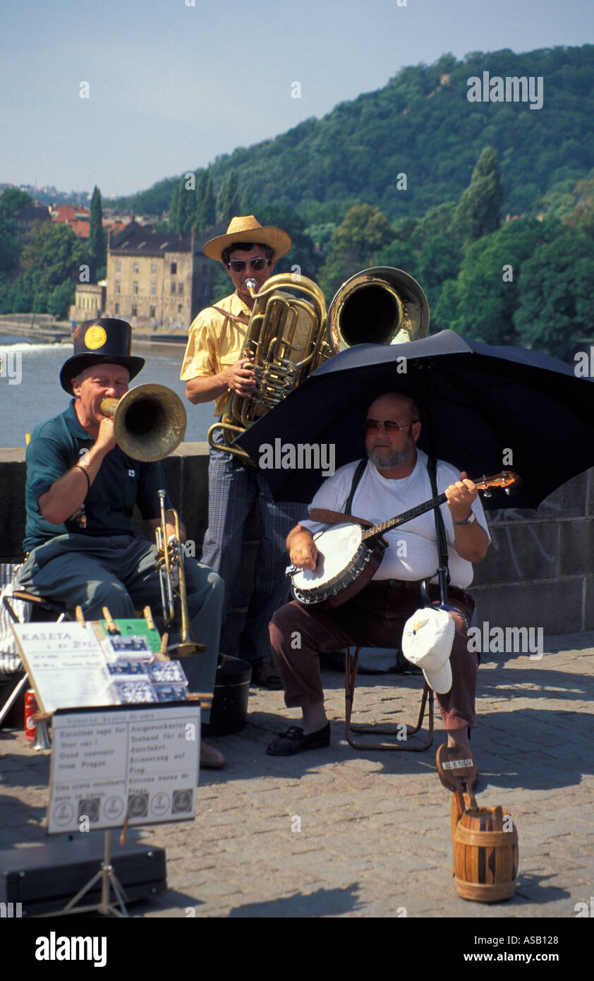Jazz instruments hi-res stock photography and images - Alamy