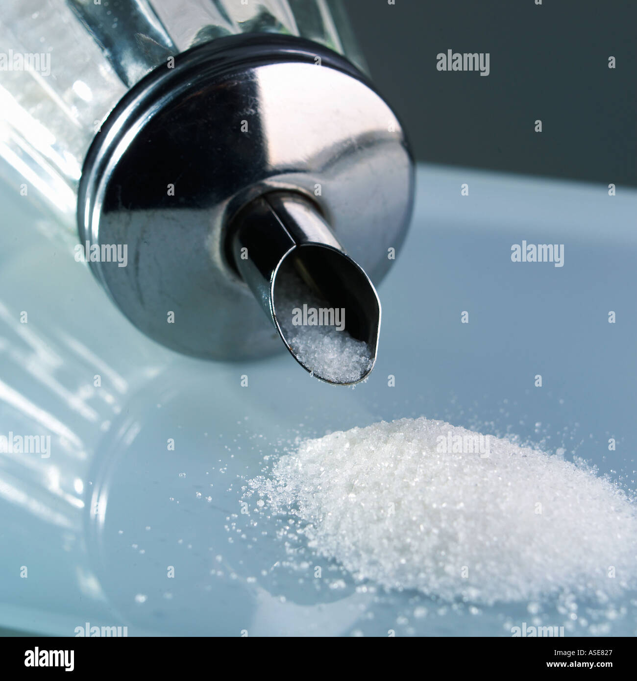 Close up sugar dispenser hi-res stock photography and images - Alamy