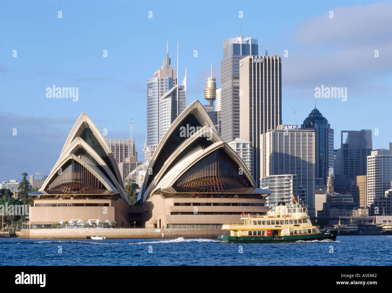 Opera mauve hi-res stock photography and images - Alamy