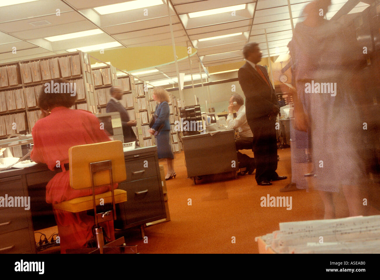 Cubical office hi-res stock photography and images - Alamy
