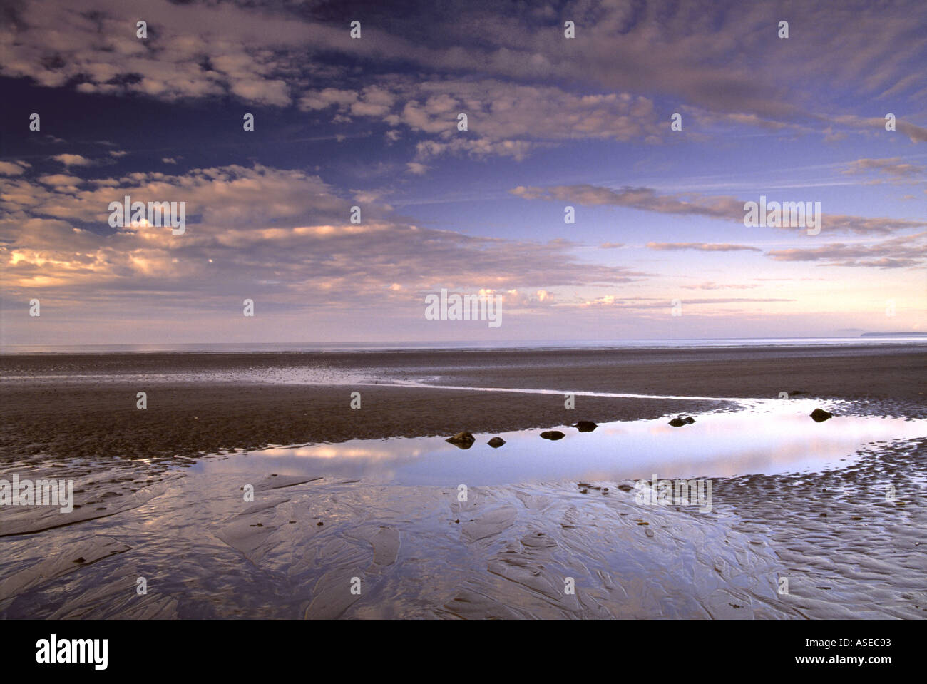 Pendine hi-res stock photography and images - Alamy