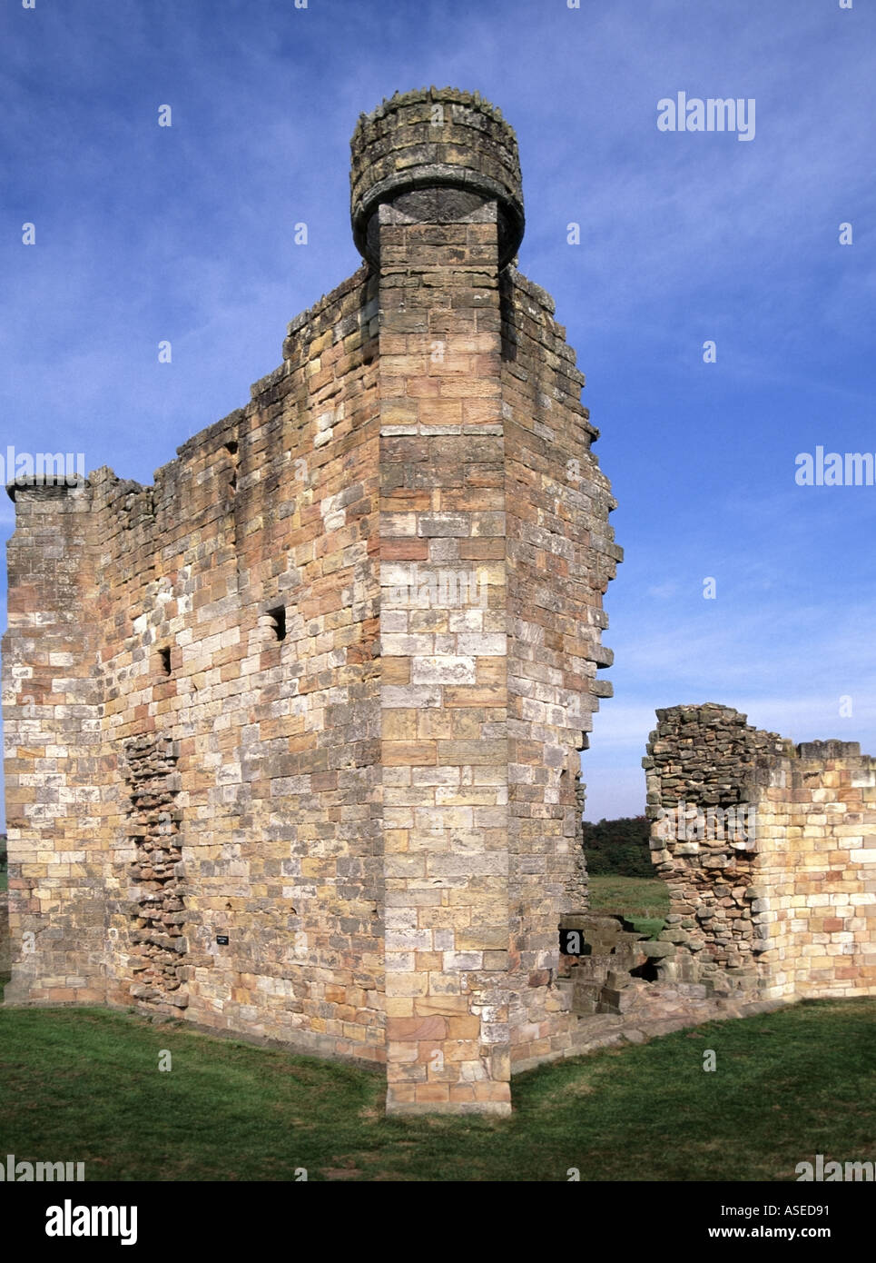 Edlingham castle hi-res stock photography and images - Alamy