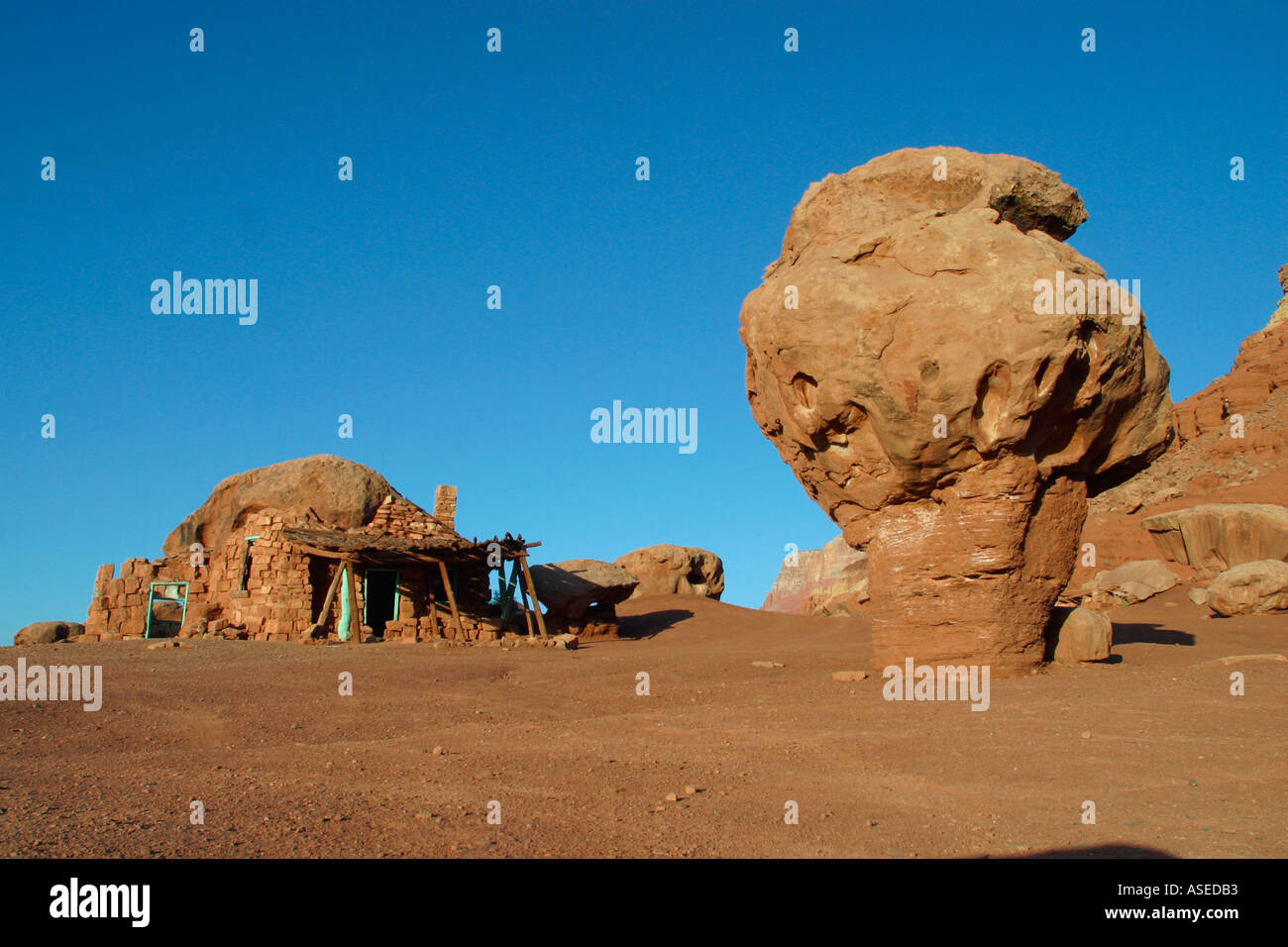 Hanging Rock at Cave Dwellers Site Lee s Ferry Arizona Stock Photo - Alamy