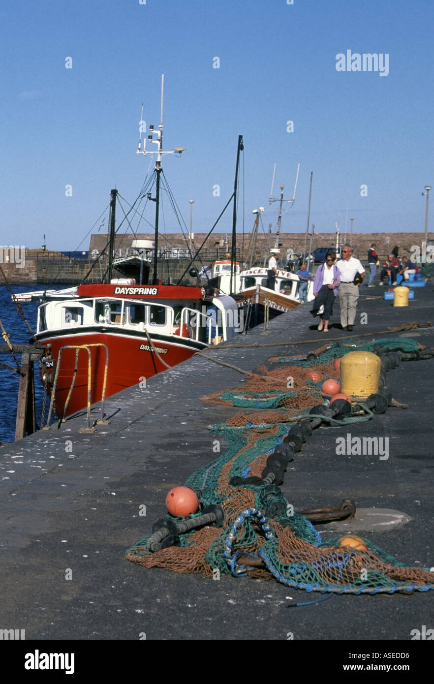 Dunbar old fishing harbour hi-res stock photography and images - Alamy