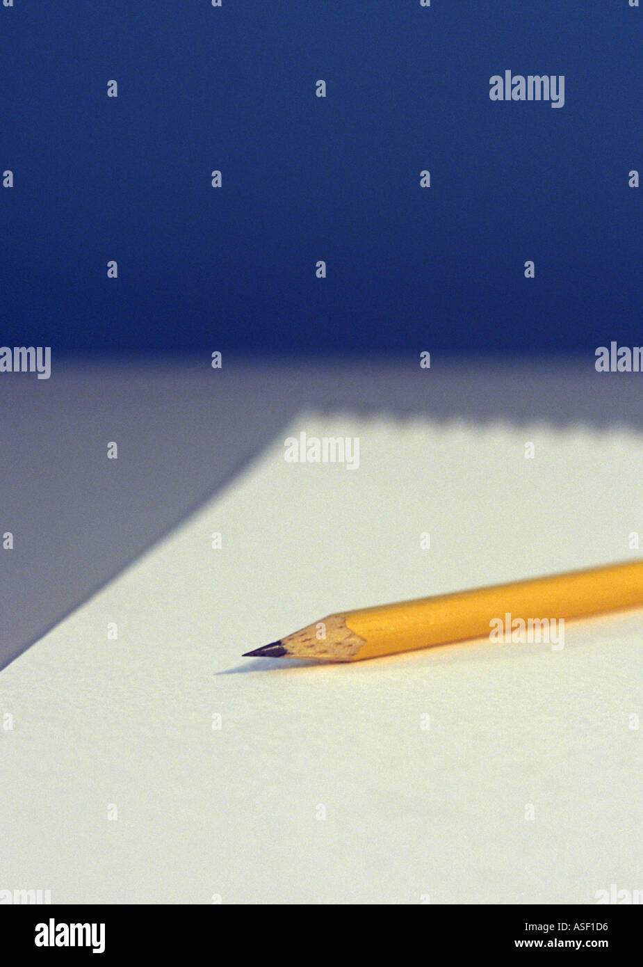 A sharp pencil on a drawing pad Stock Photo - Alamy