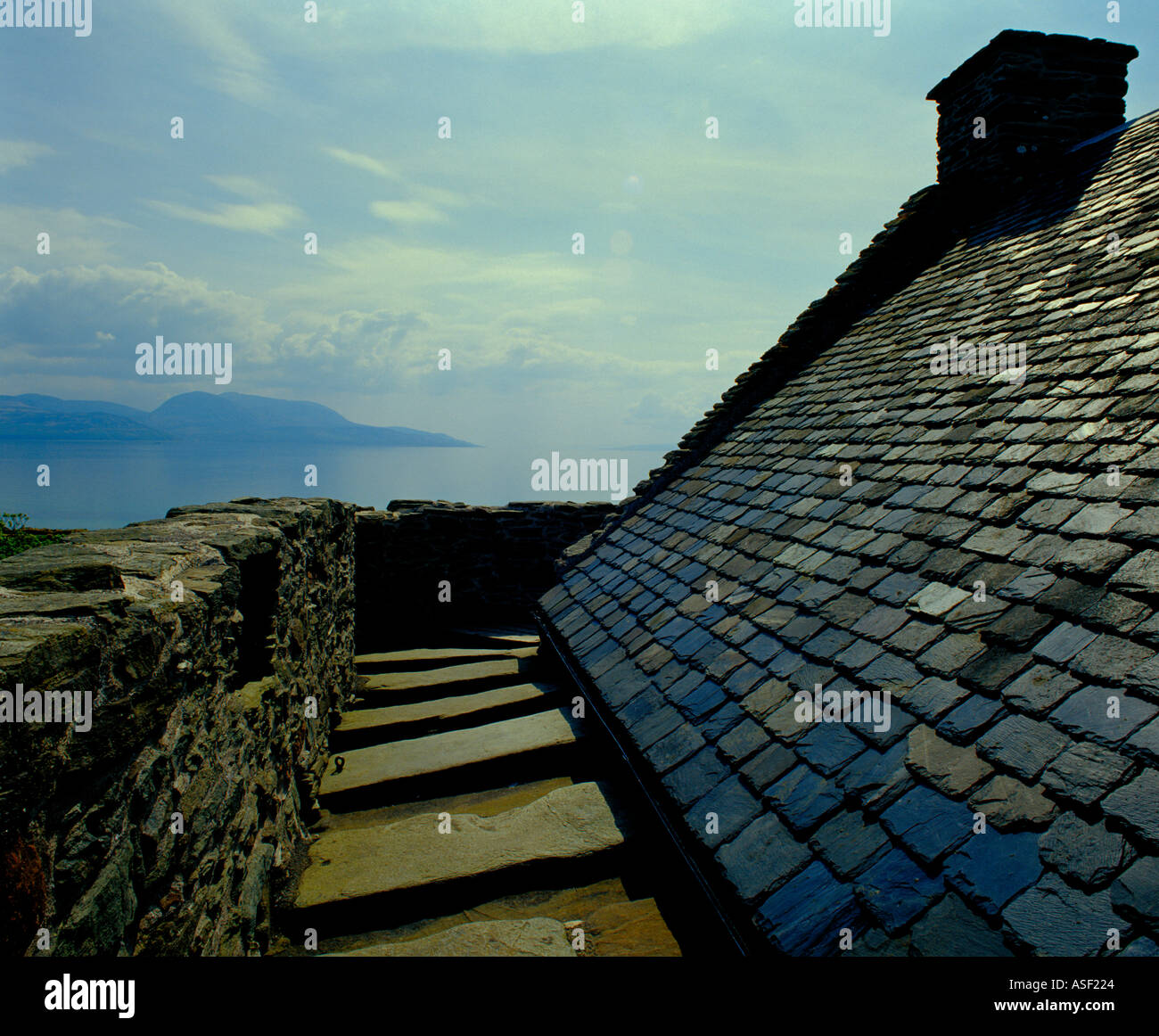 Castle toward scotland hi-res stock photography and images - Alamy