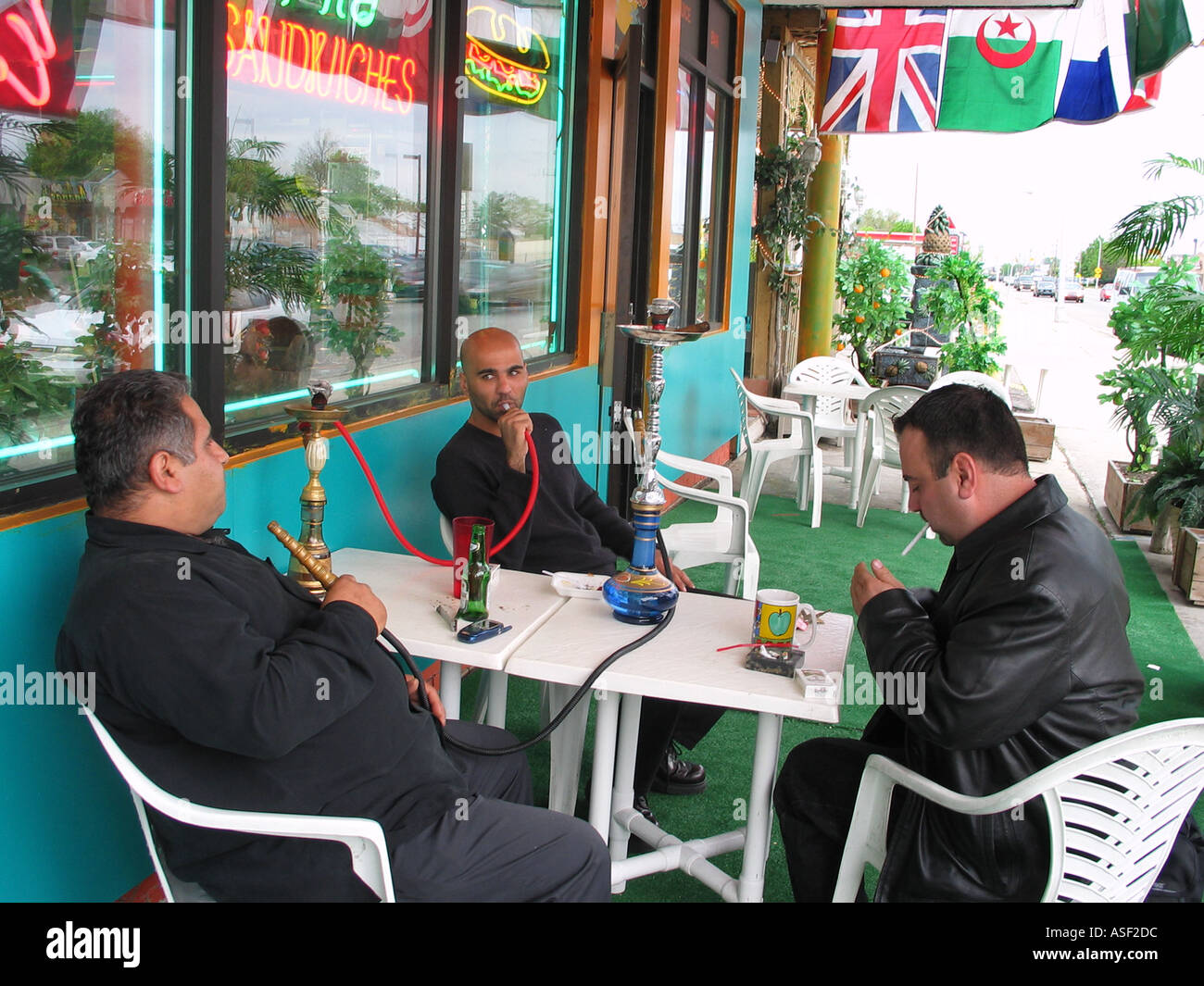 Arab smoking pipe hi-res stock photography and images - Alamy