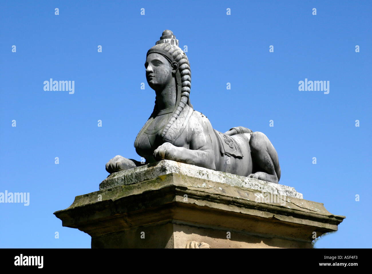 Gd temple hi-res stock photography and images - Alamy