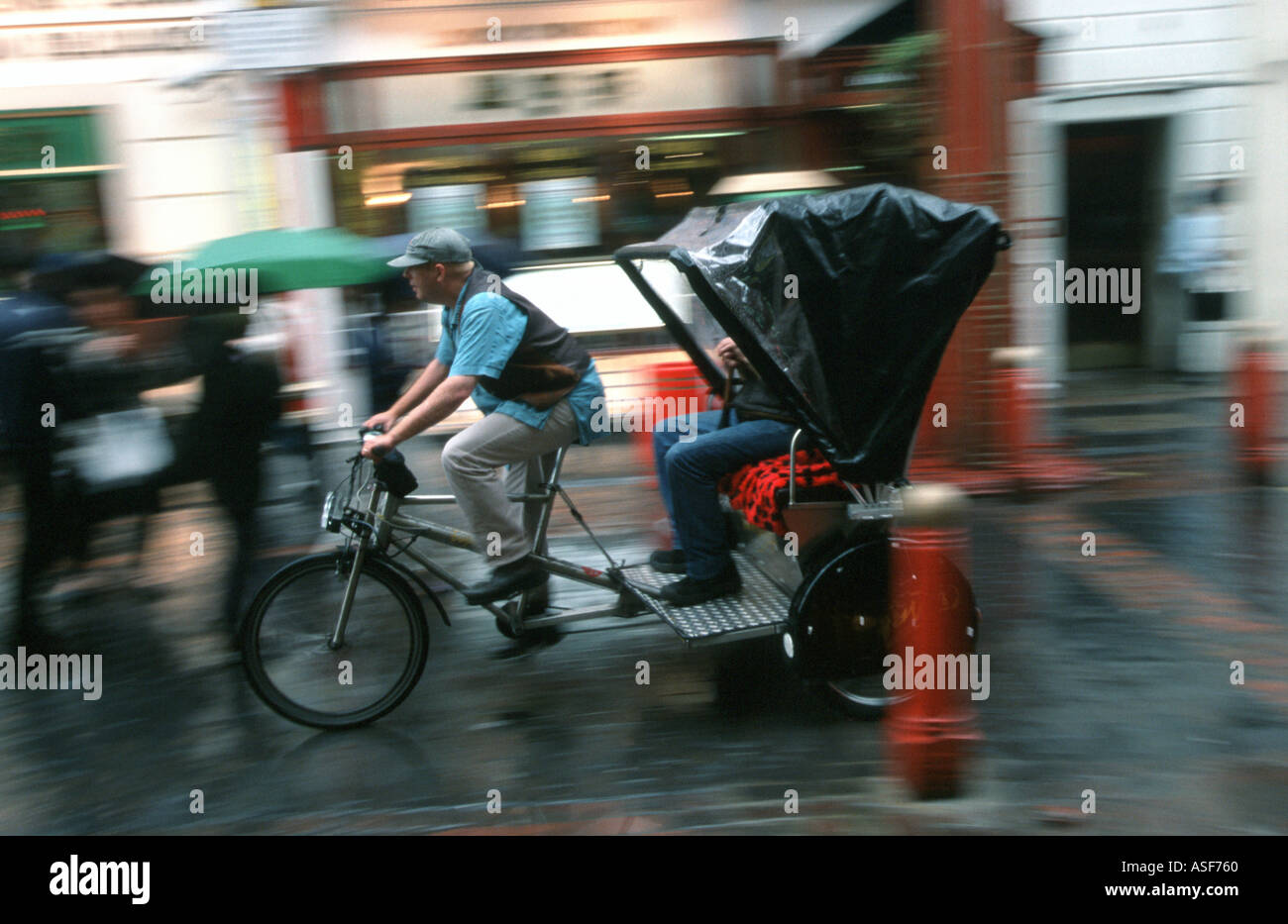 Rickshaw London High Resolution Stock Photography and Images - Alamy