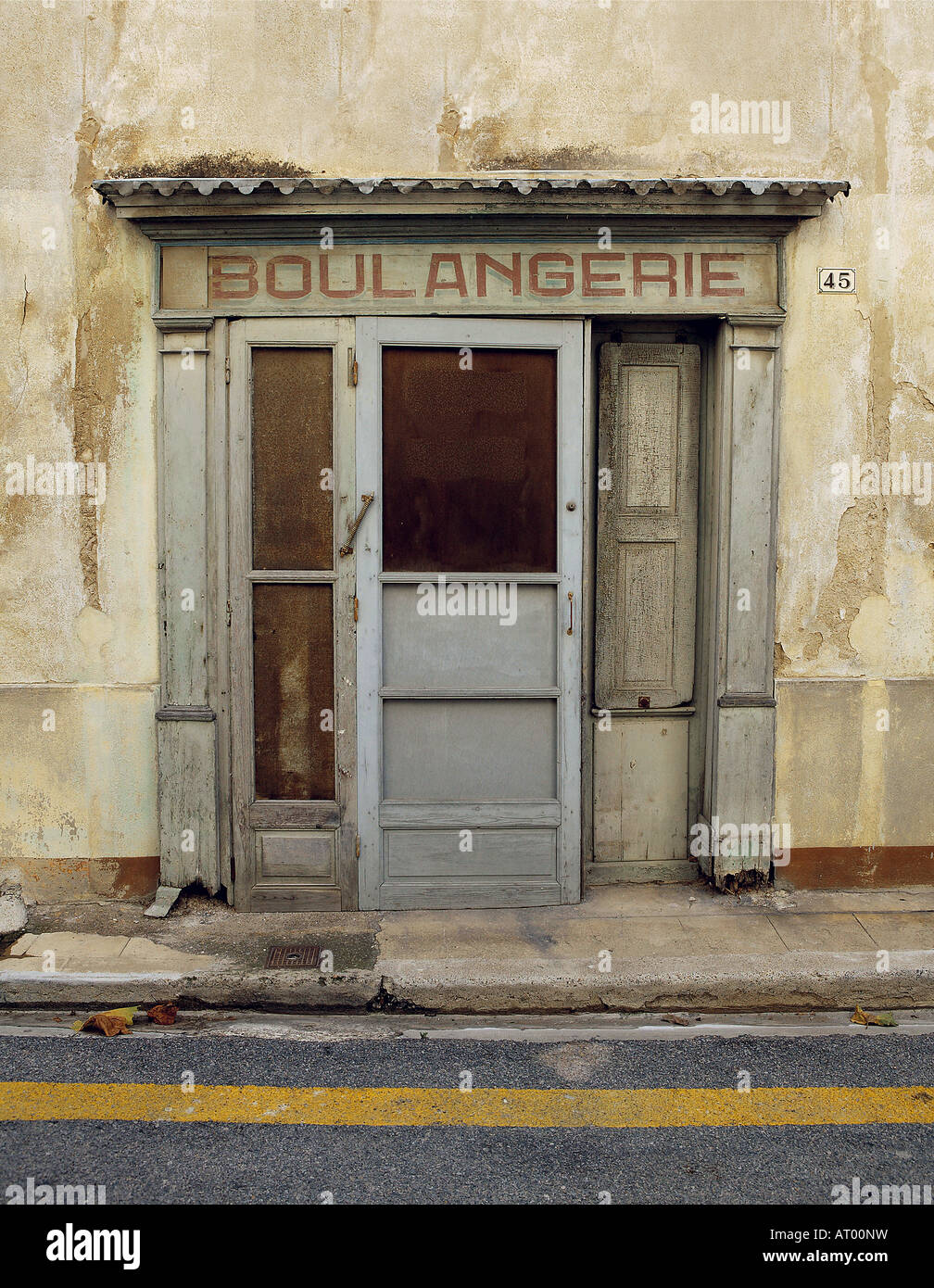 French bakers shop hi-res stock photography and images - Alamy