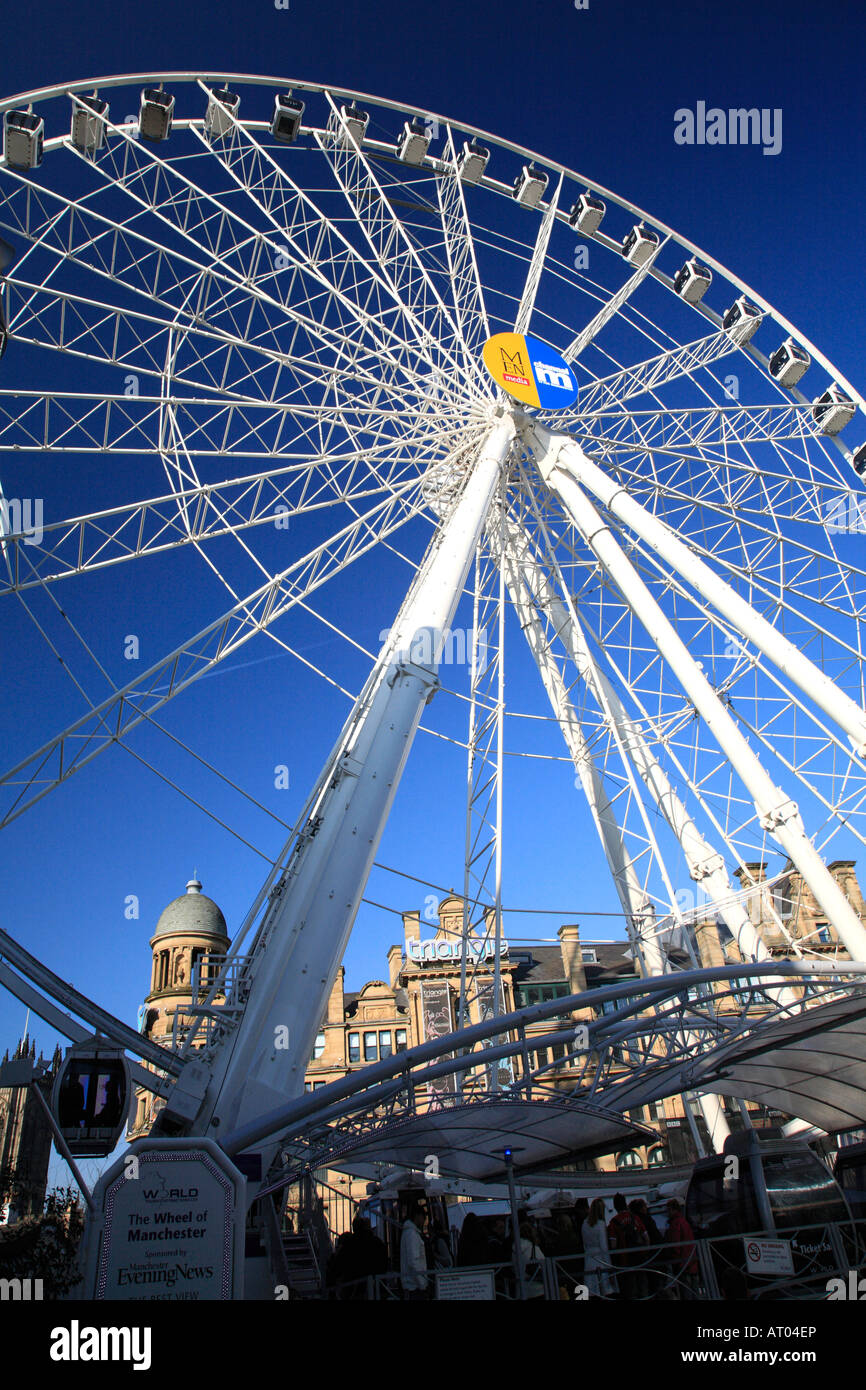 Manchester exchange square hi-res stock photography and images - Alamy