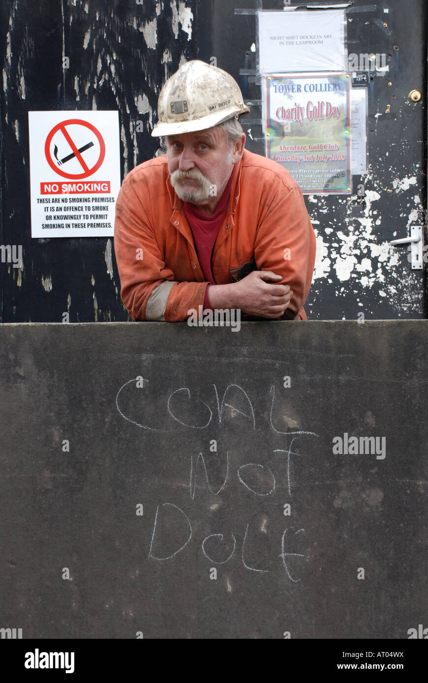 Coal mine closure sign hi-res stock photography and images - Alamy