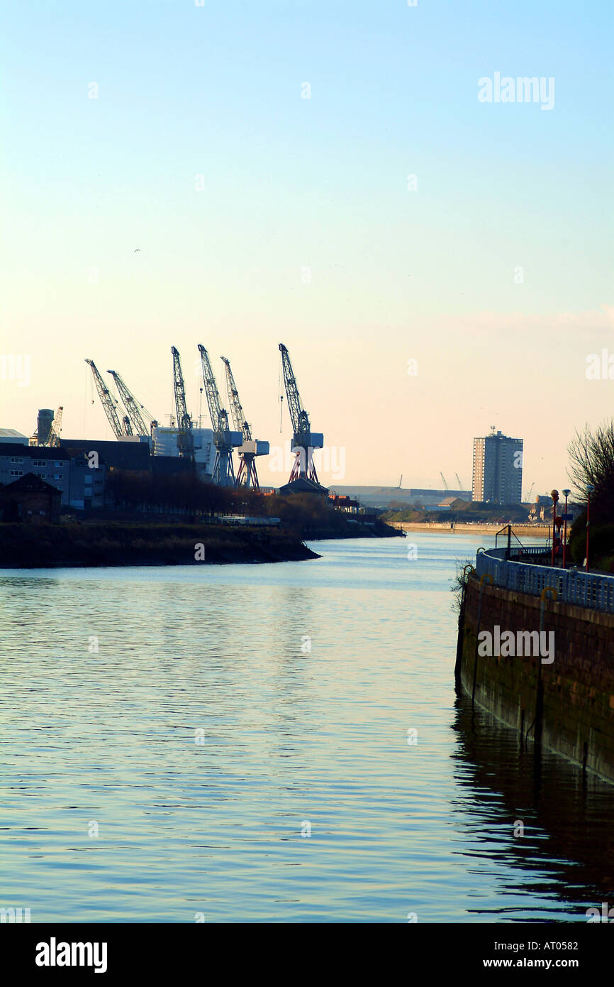 Glasgow ship yards hi-res stock photography and images - Alamy
