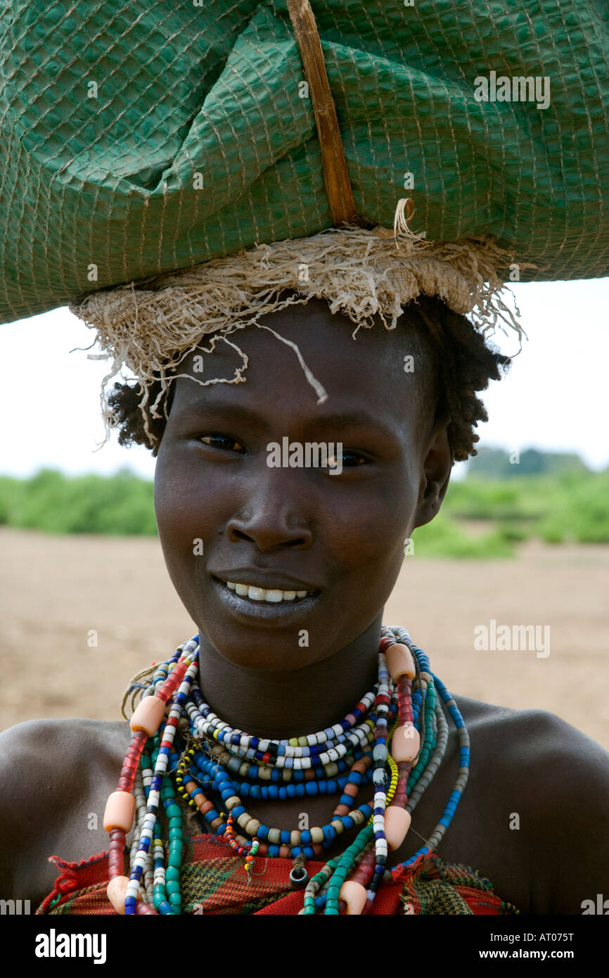 Africa ethiopia indigenous tribe vanishing culture hi-res stock photography and images - Alamy