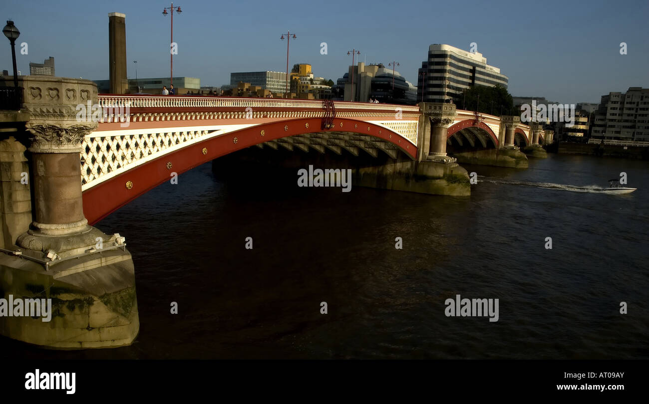 A view of one of the most beautiful bridges in London Stock Photo - Alamy
