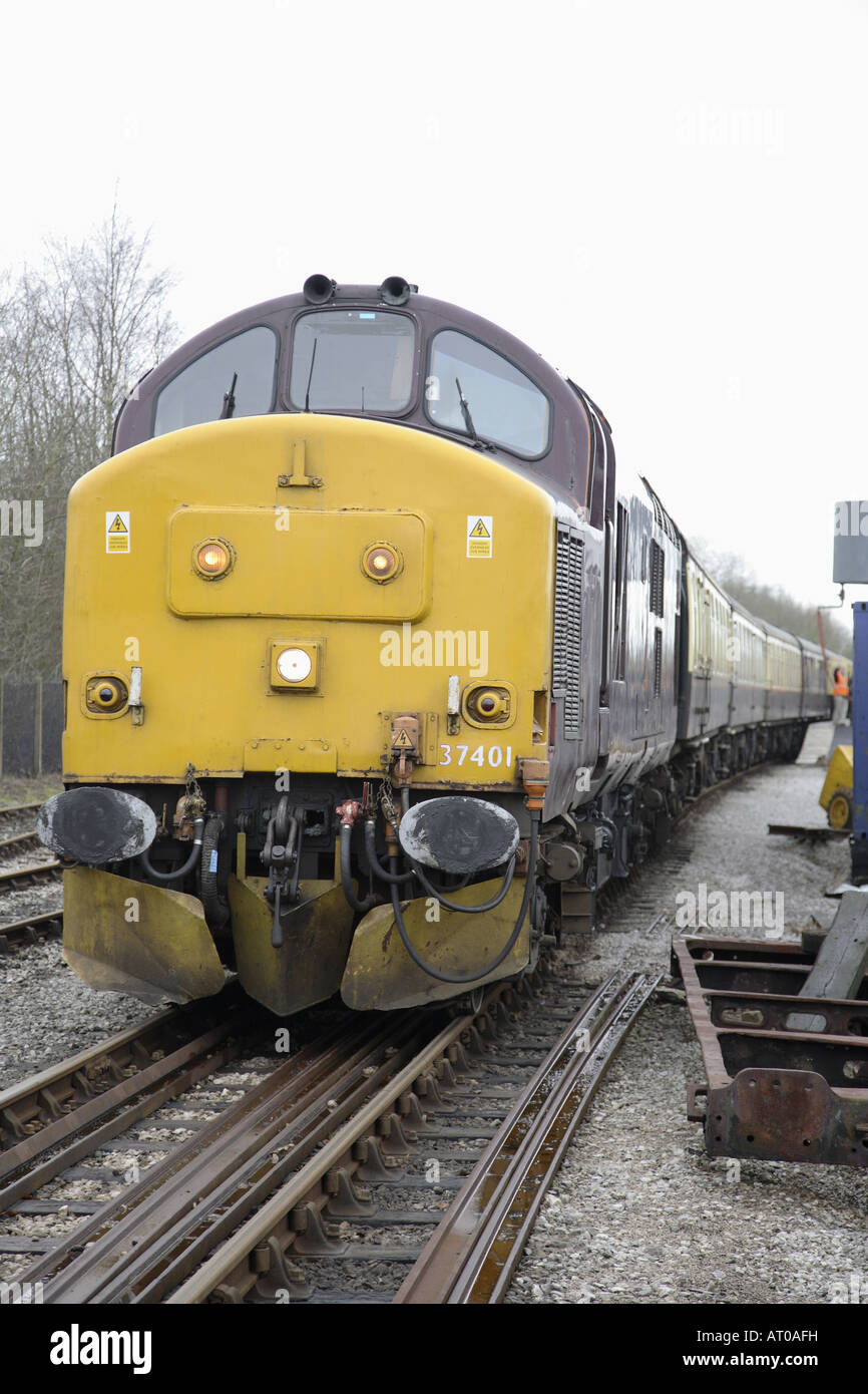 British rail class 37 locomotive hi-res stock photography and images ...