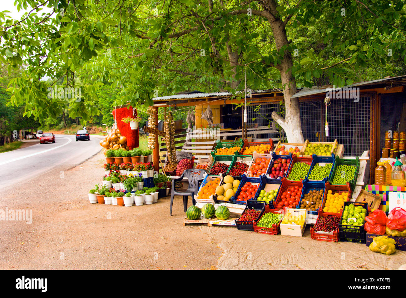 Fruit stands hi-res stock photography and images - Alamy