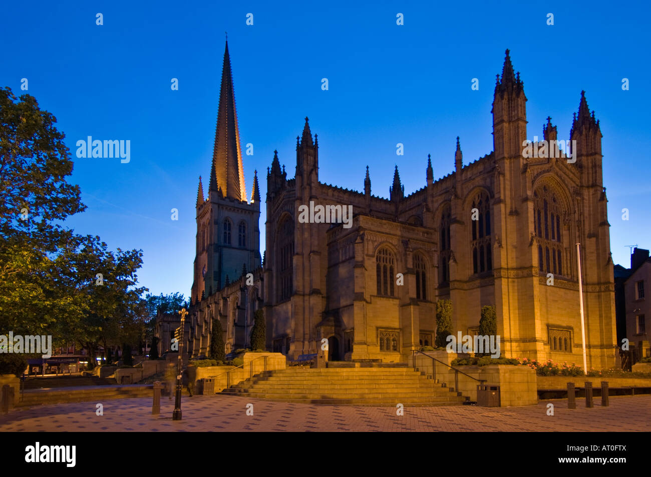 Wakefield Cathedral by Night Stock Photo - Alamy