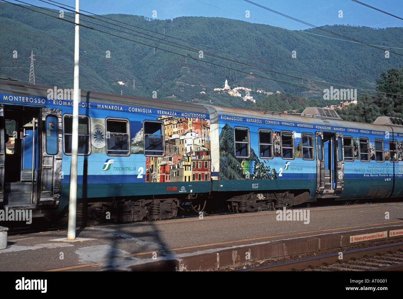 Cinque terre train levanto hi-res stock photography and images - Alamy