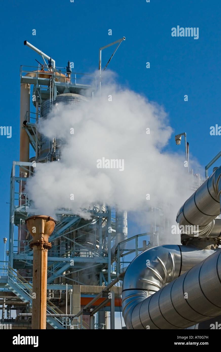 A complex oil refinery for making gasoline Stock Photo - Alamy