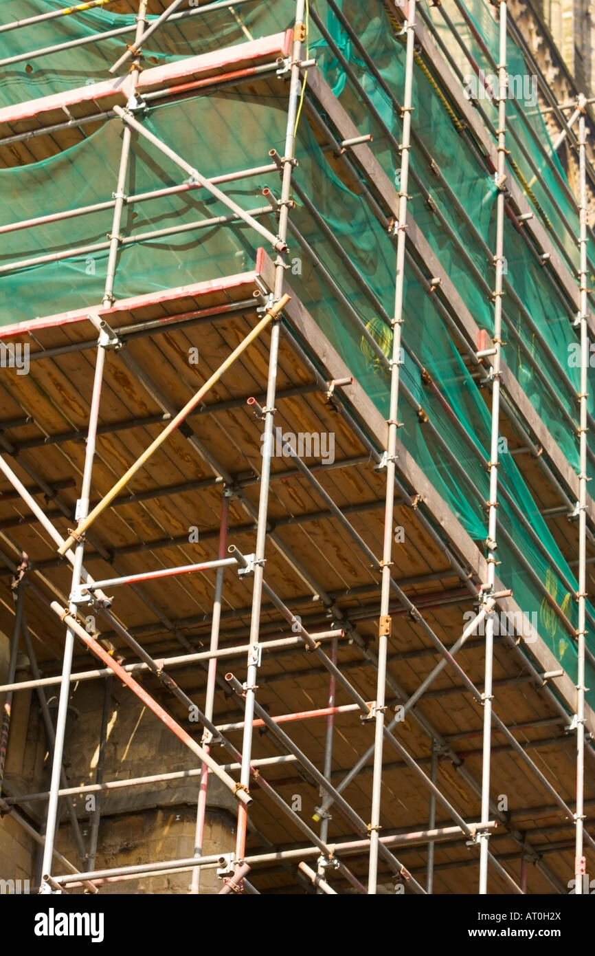 Scaffold scaffolding safety pole hi-res stock photography and images ...