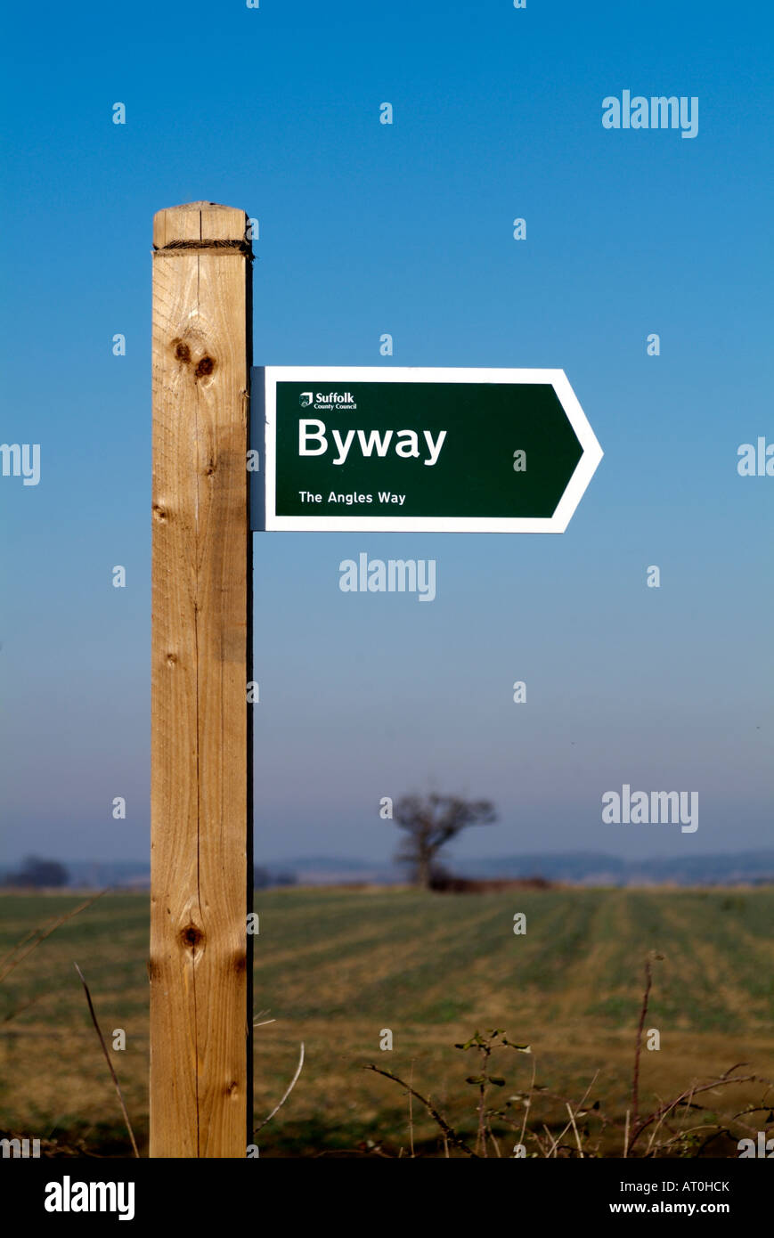 The Angles Way byway sign Mettingham Suffolk UK Stock Photo - Alamy