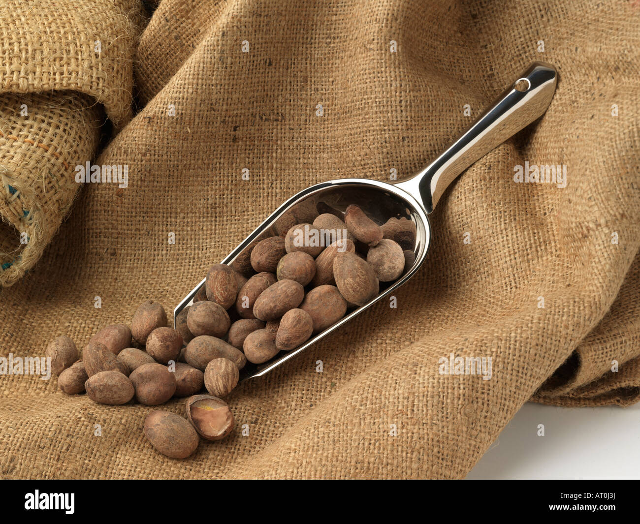 Hessian scoop nuts nut hi-res stock photography and images - Alamy