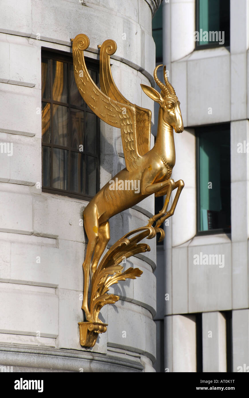 Springbok statue hi-res stock photography and images - Alamy