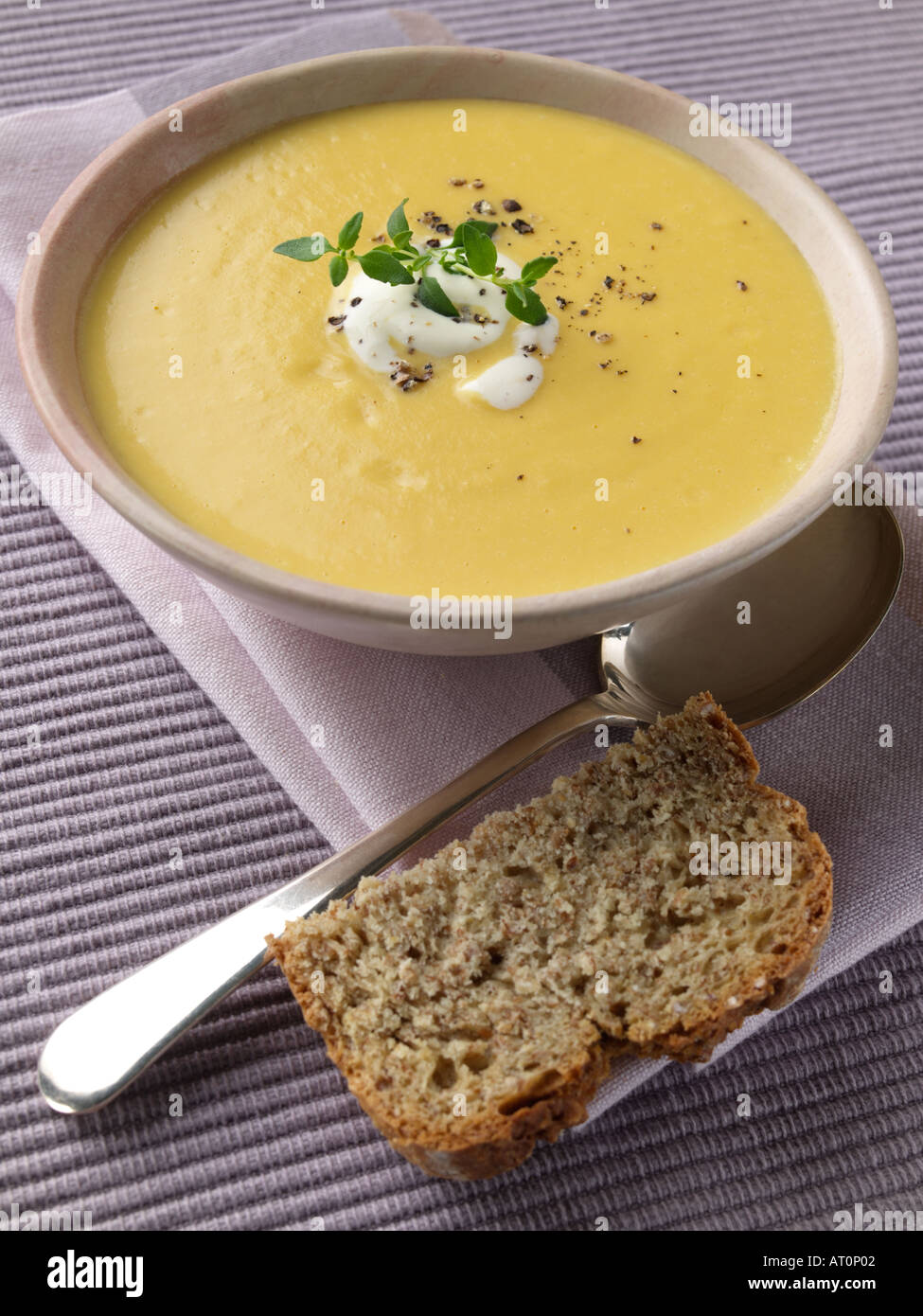 Haricot bean soup Stock Photo - Alamy