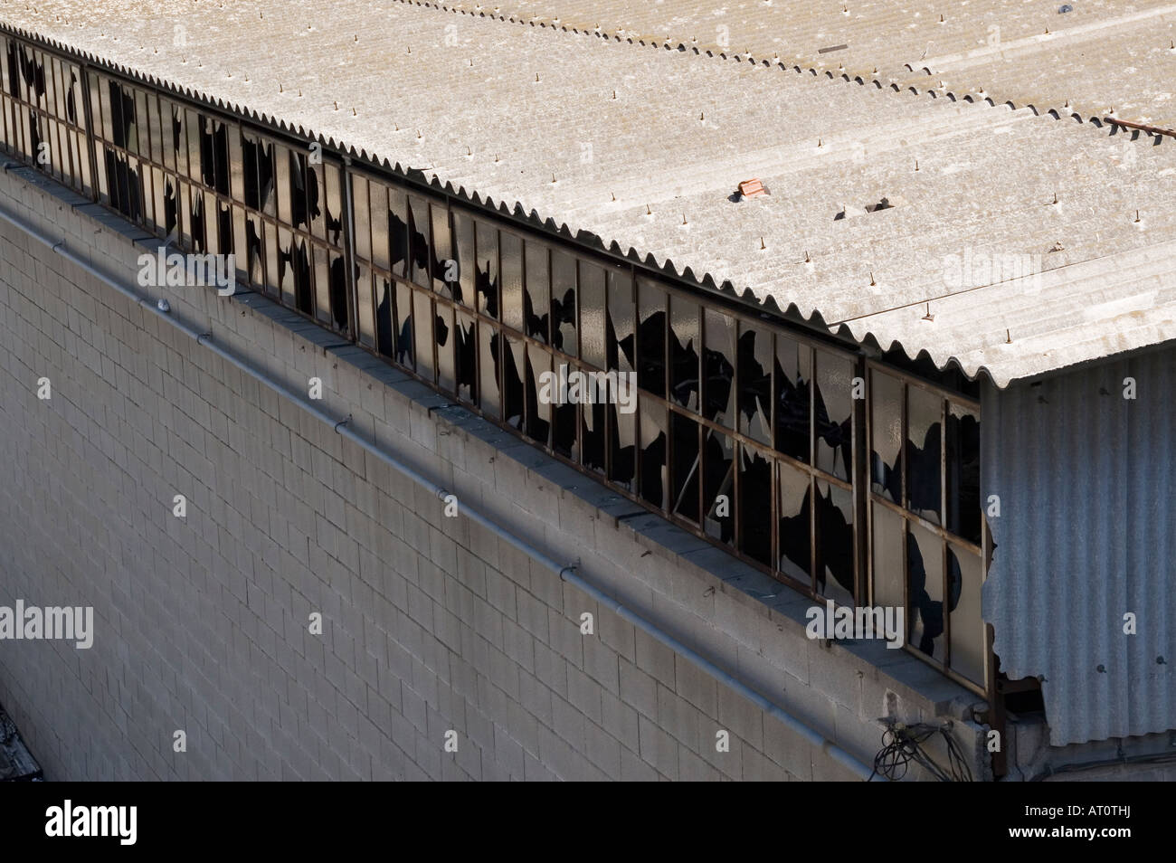 Broken windows hi-res stock photography and images - Alamy