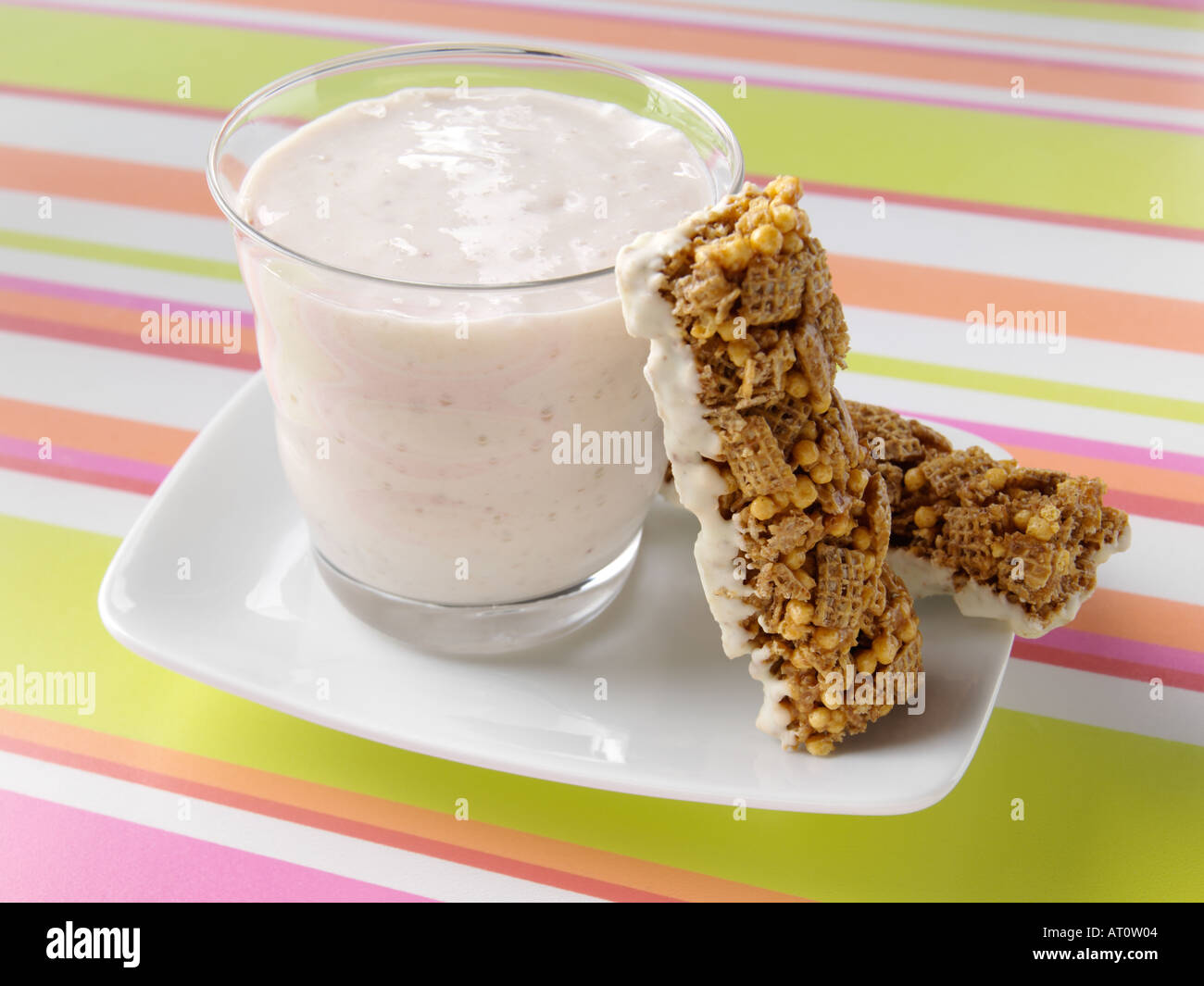 Individual portion raspberry smoothie hi-res stock photography and ...