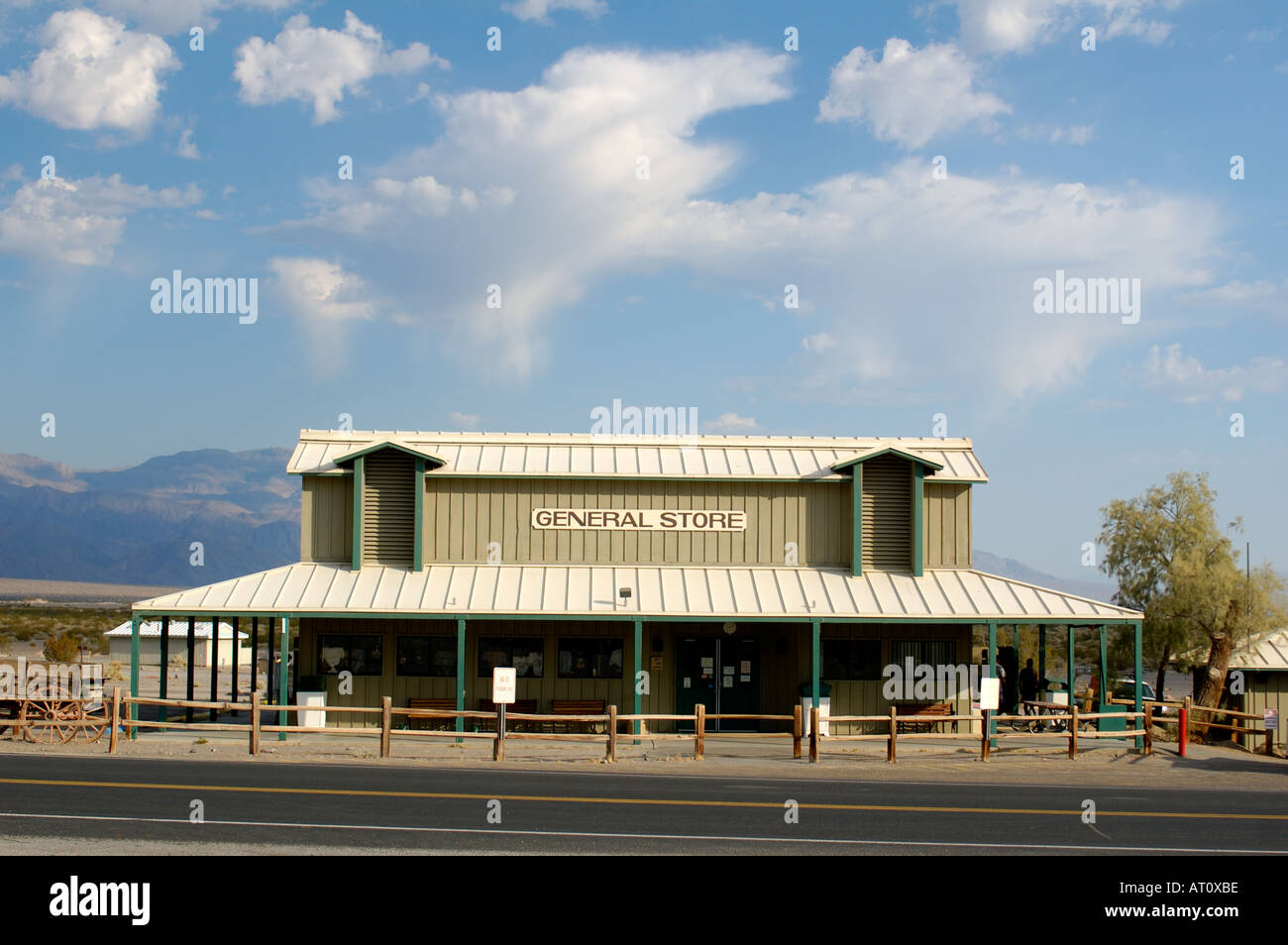 General store at Stovepipe Wells village, Death Valley National Park ...