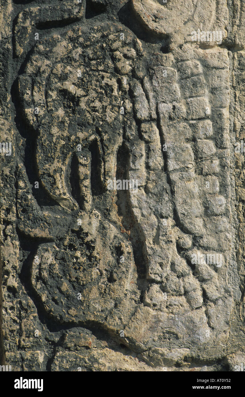 Snake eating heart Chichen Itza Mexico Mayan art Stock Photo - Alamy