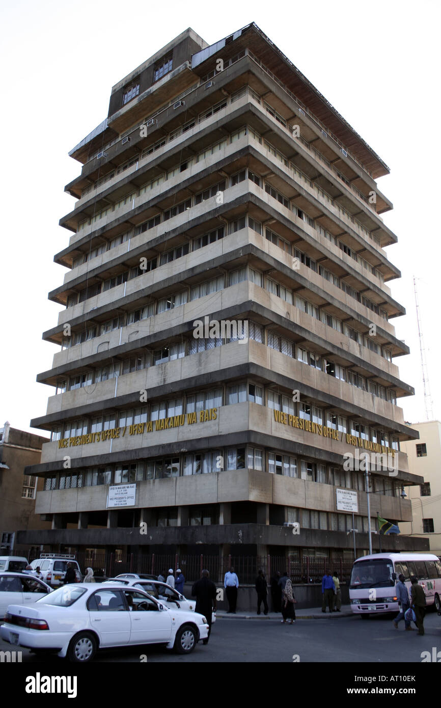 The vice president's government office building in Dar Es Salaam ...