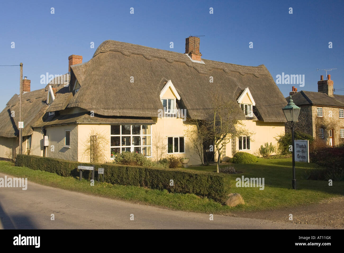 a cottage in Cockfield Village Green in Suffolk, UK Stock Photo - Alamy
