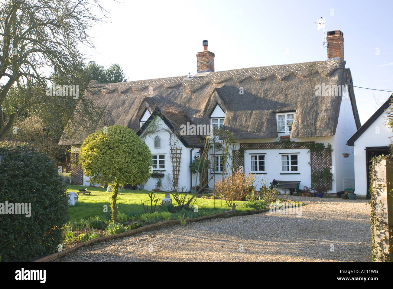 a cottage in Cockfield Village Green in Suffolk, UK Stock Photo - Alamy