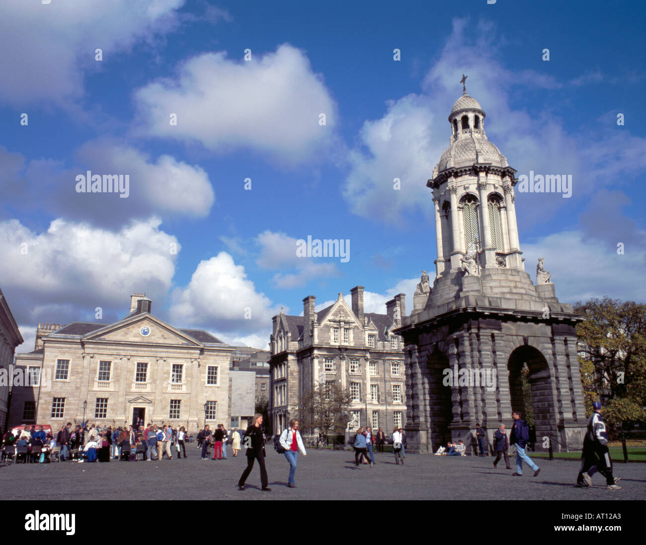 Dining hall trinity college hi-res stock photography and images - Alamy