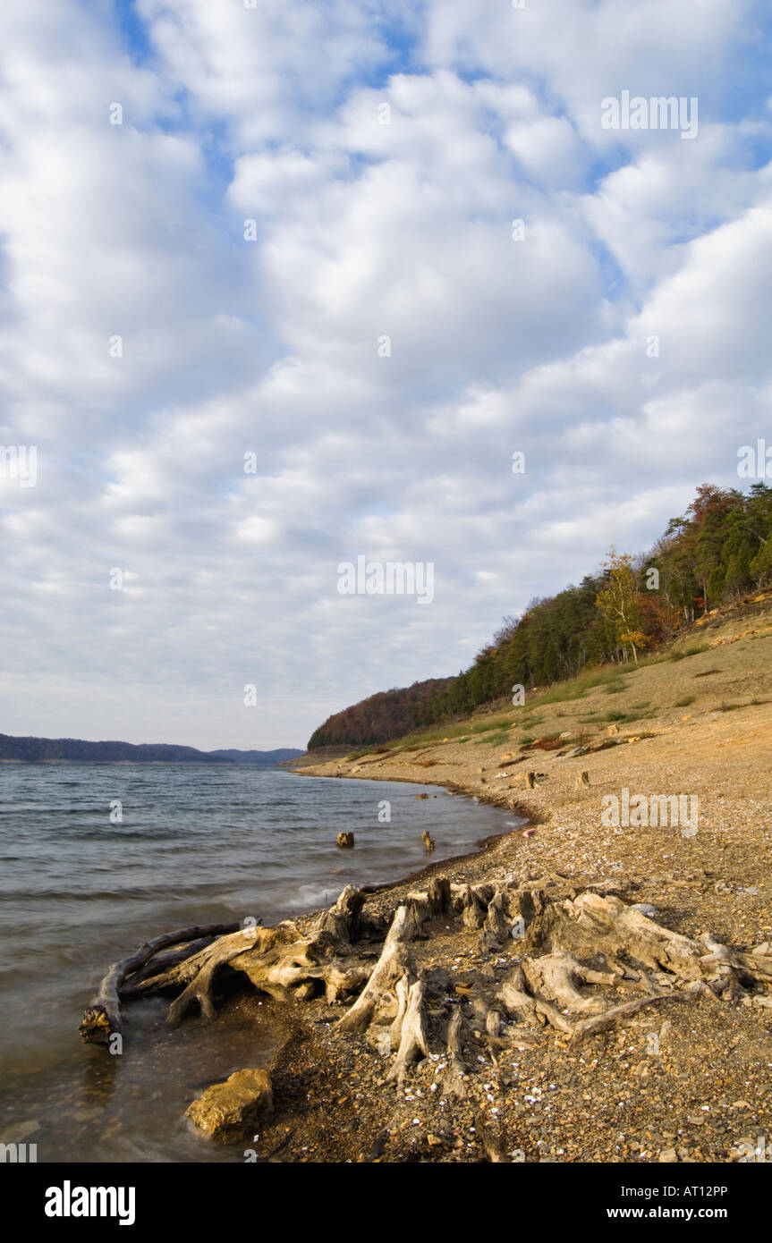 Lake Cumberland Shoreline Lake Cumberland State Resort Park Kentucky ...