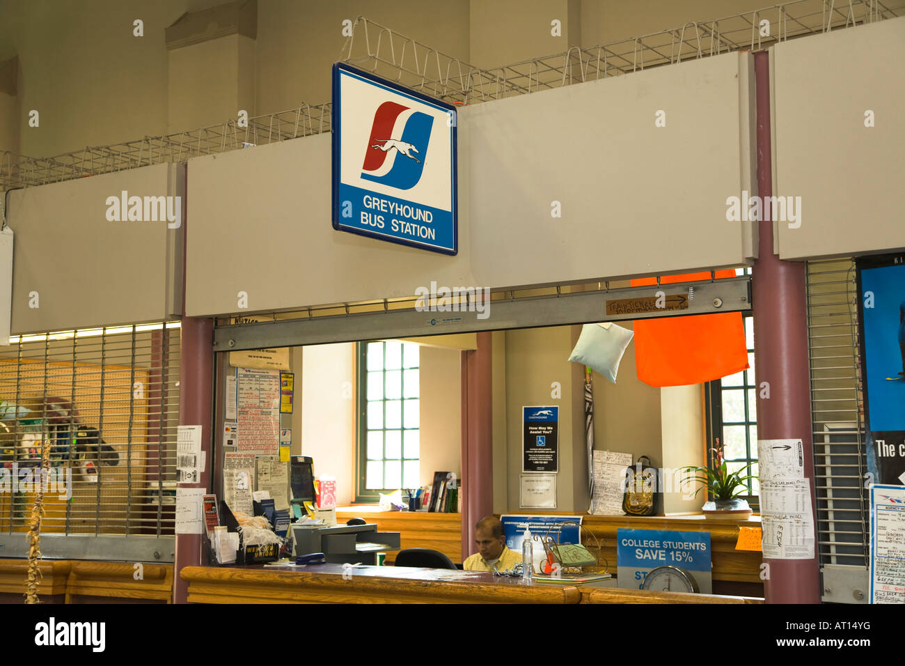 Greyhound bus terminal hi-res stock photography and images - Alamy