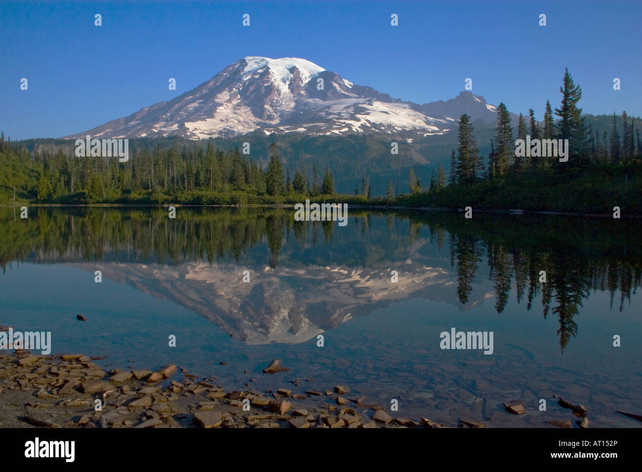 Bench lake mount rainier hi-res stock photography and images - Alamy