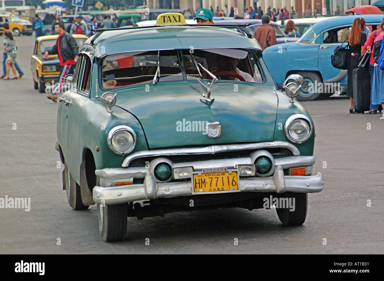 Cuba Havana old American Taxi JMH0105 Stock Photo - Alamy