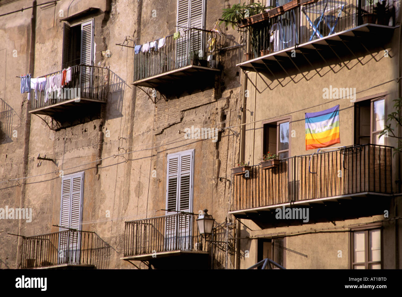 Europe, Italy, Sicily, Palermo. Building facade Stock Photo - Alamy