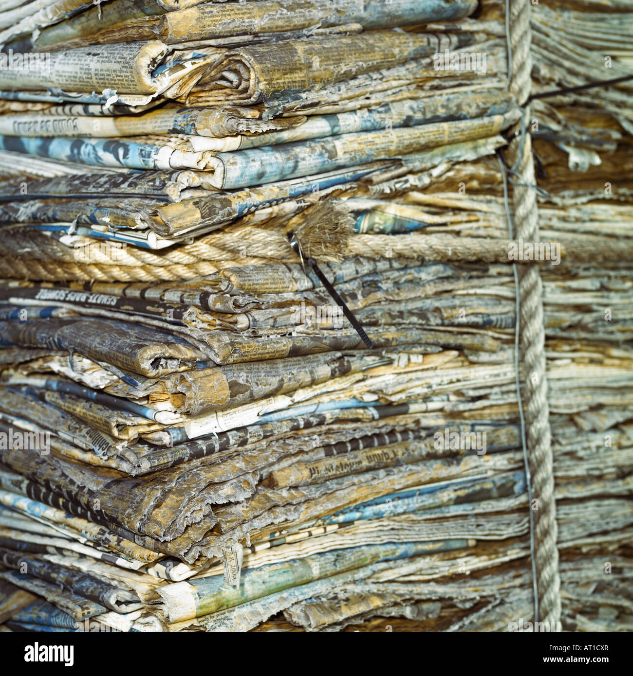 Wet newspapers hi-res stock photography and images - Alamy