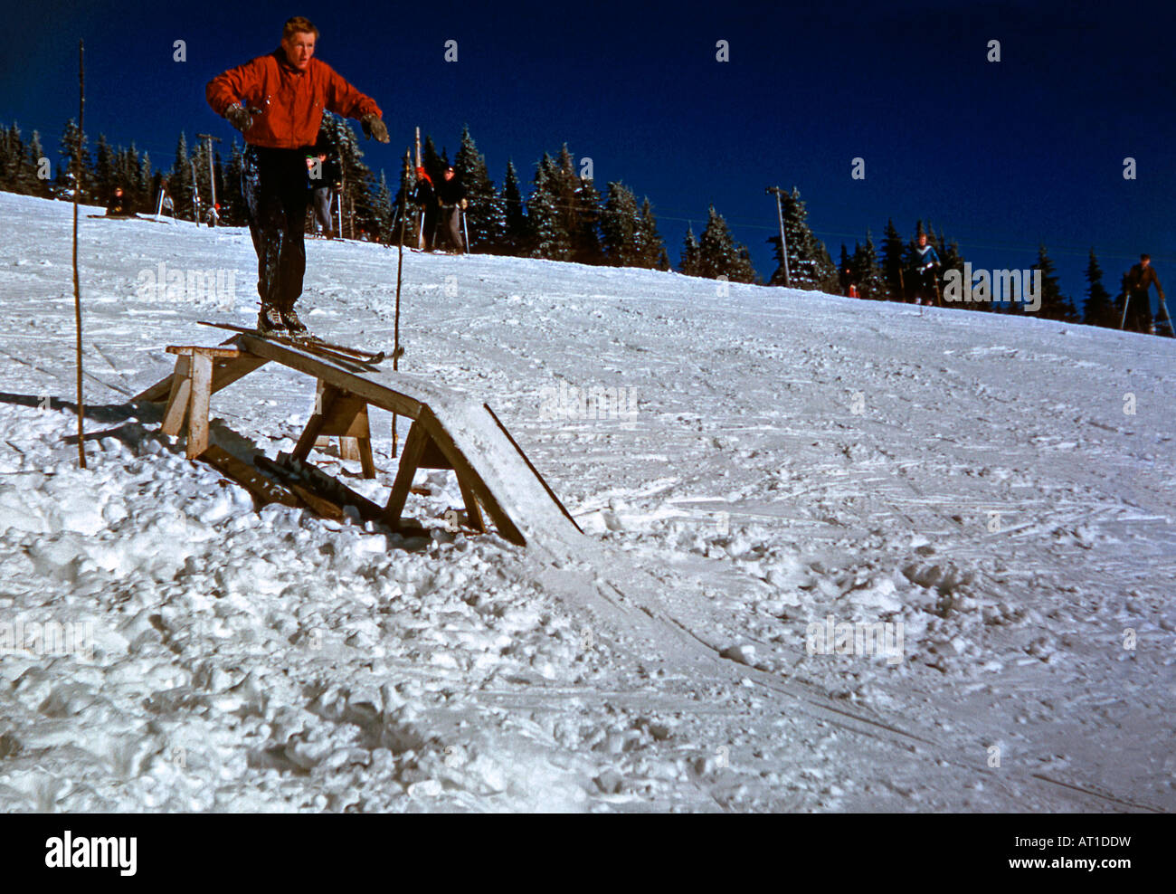 Ski 1950s jump hi-res stock photography and images - Alamy