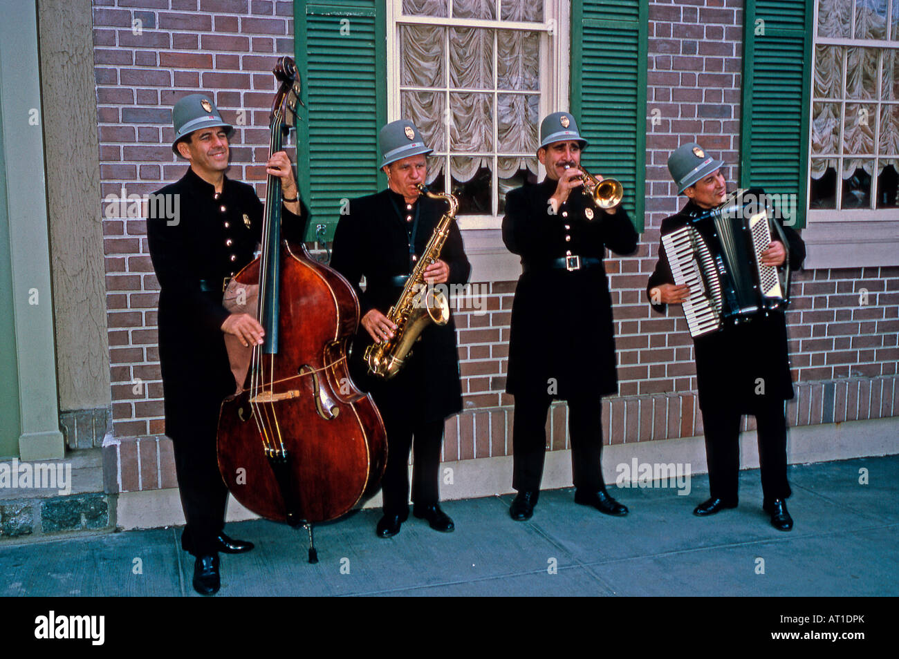 1960s new york street hi-res stock photography and images - Alamy