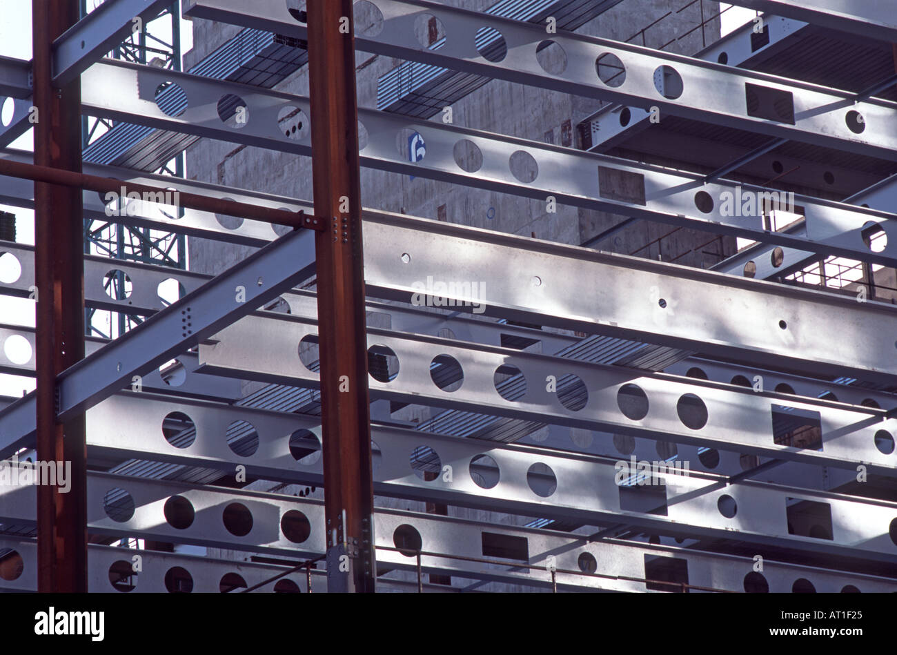 Steel building frame Stock Photo - Alamy