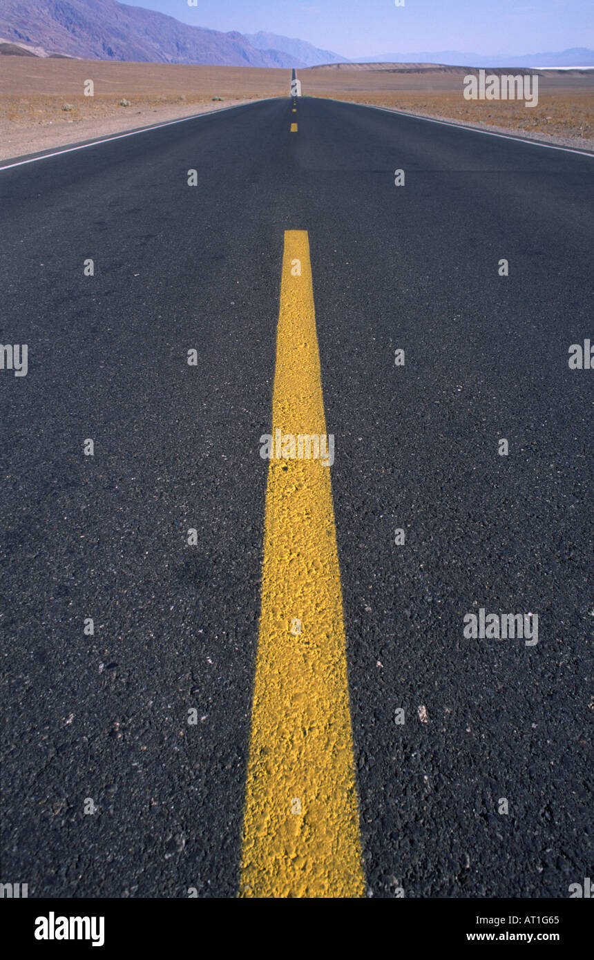 Open stretch of roadway hi-res stock photography and images - Alamy