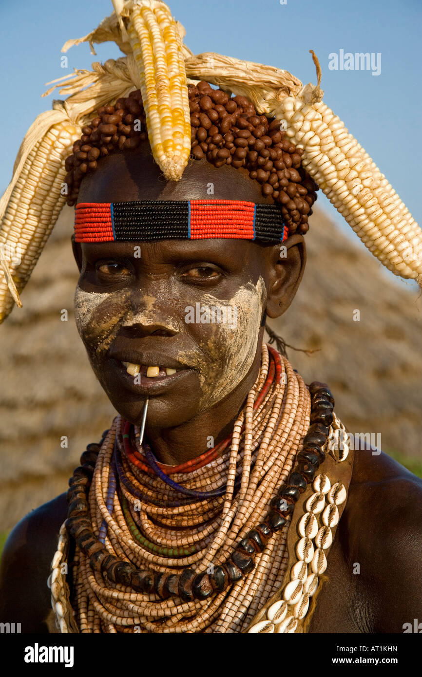 Africa ethiopia indigenous tribe vanishing culture hi-res stock ...
